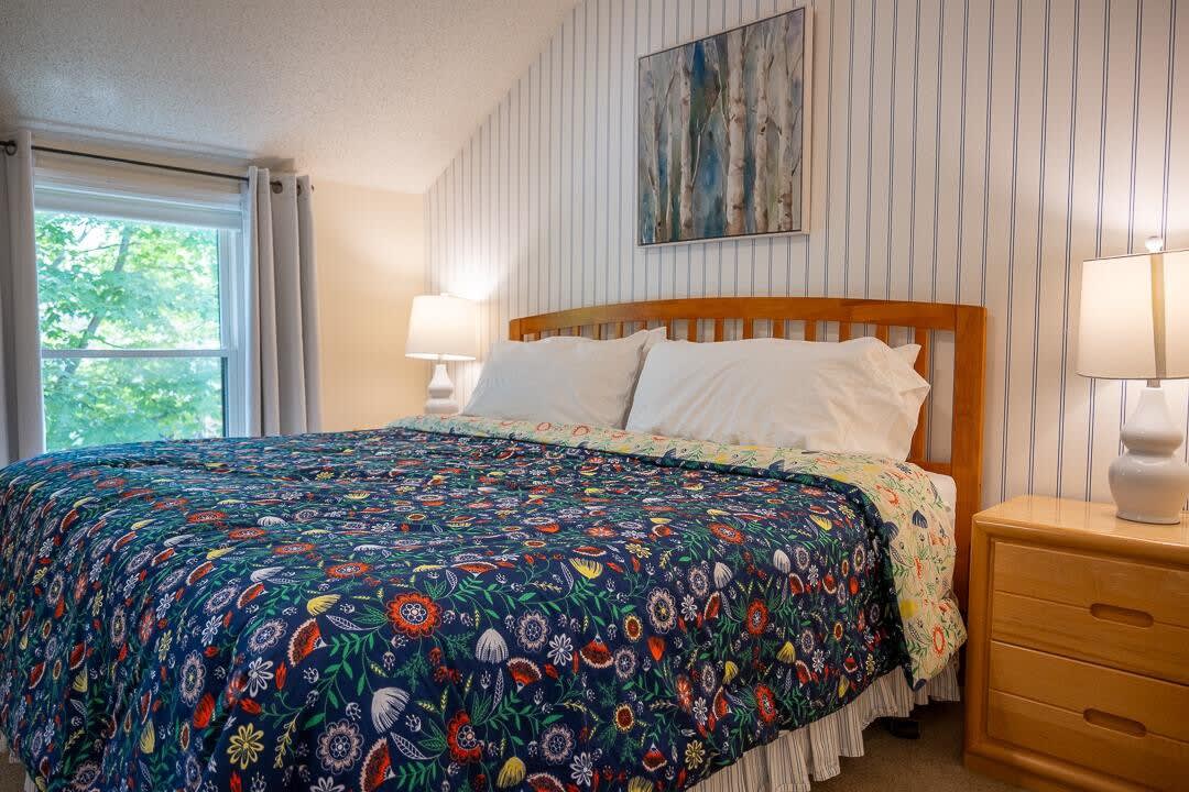 Okemo Ski Condo: 3BR +Loft Sleeps 10 w/ Fireplace - Open Doors Vacation ...