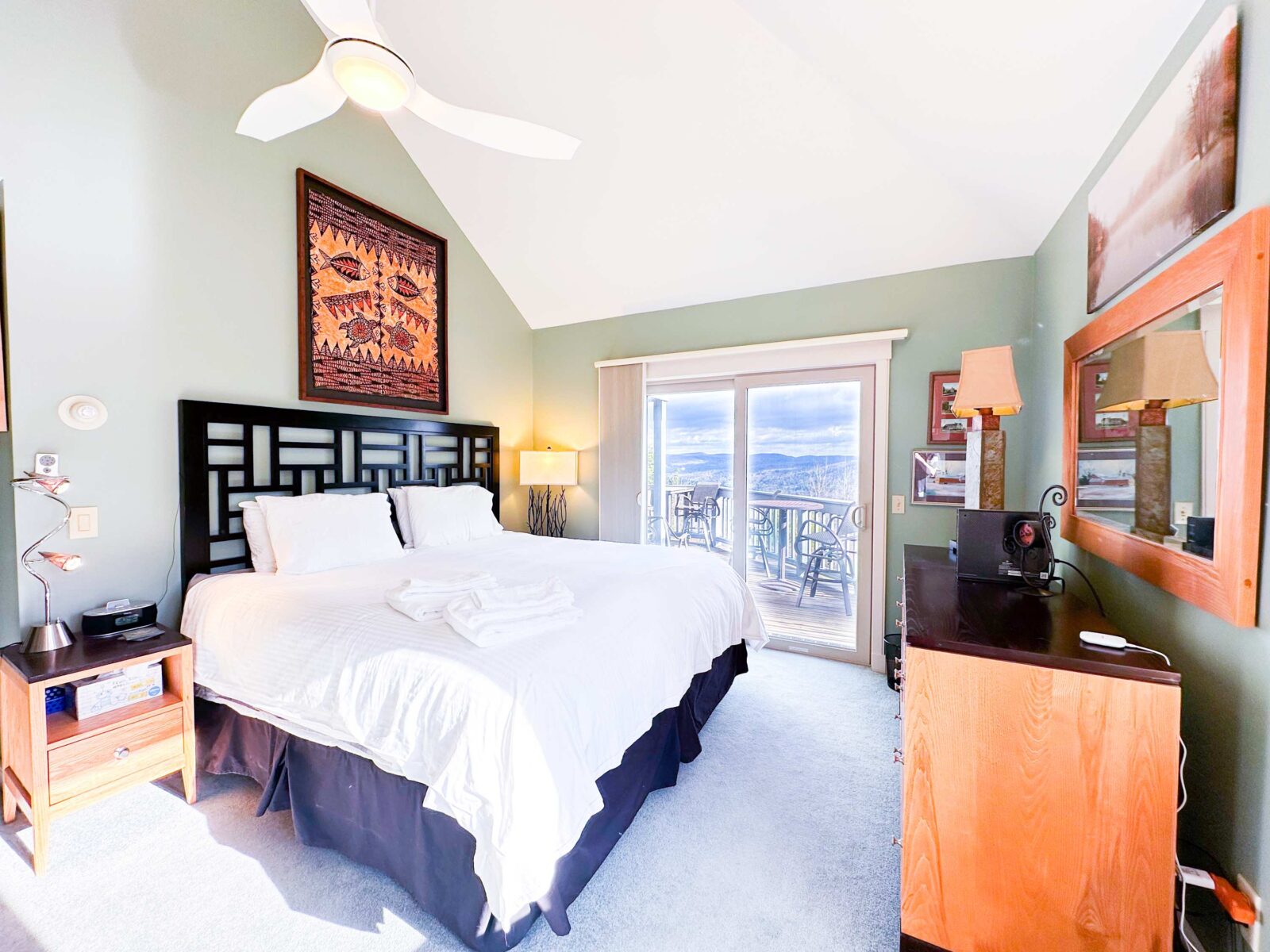 3BR Slopeside Solitude Condominium at Okemo Mountain - Open Doors ...